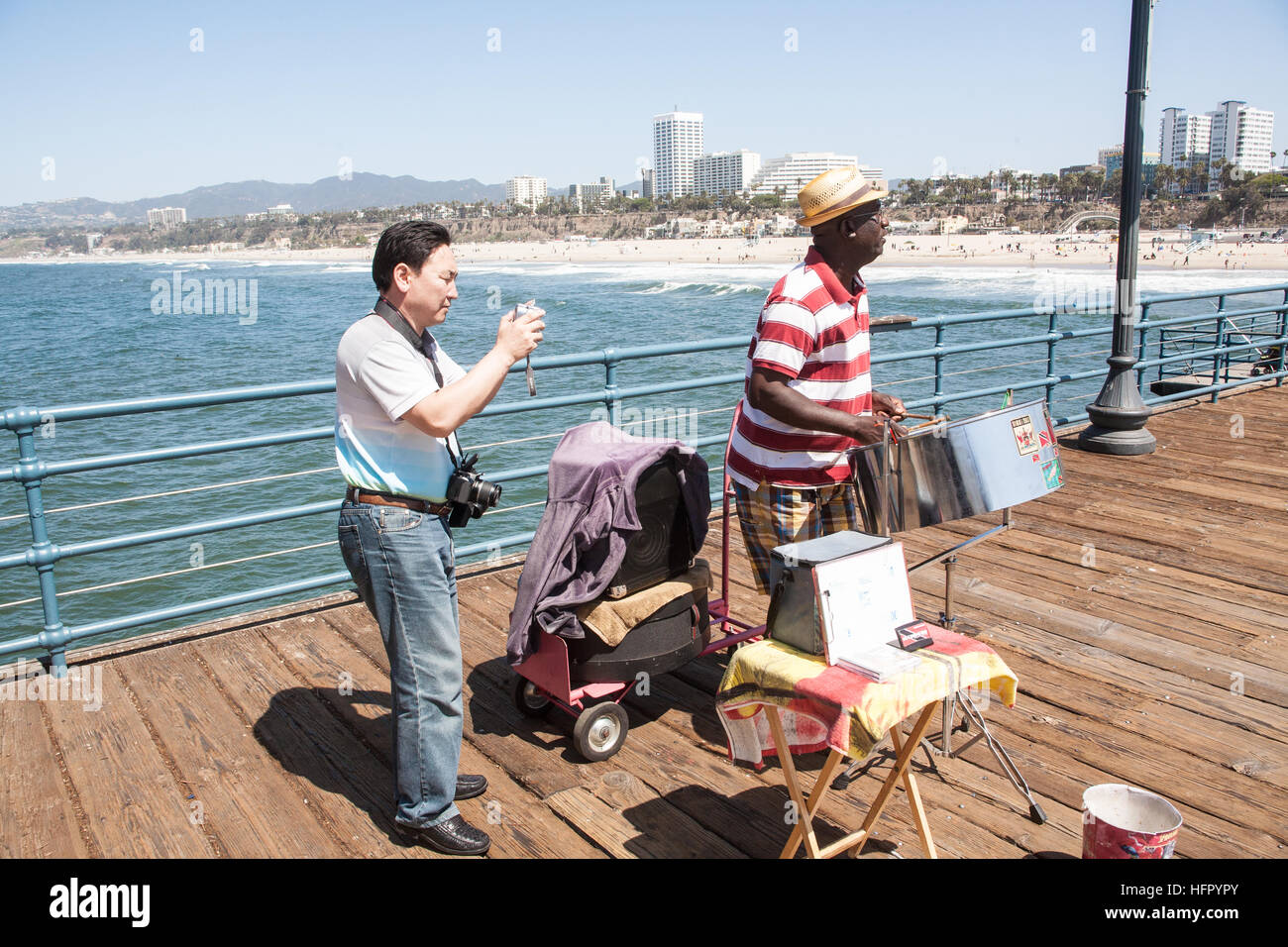 San francisco busker High Resolution Stock Photography and Images - Alamy