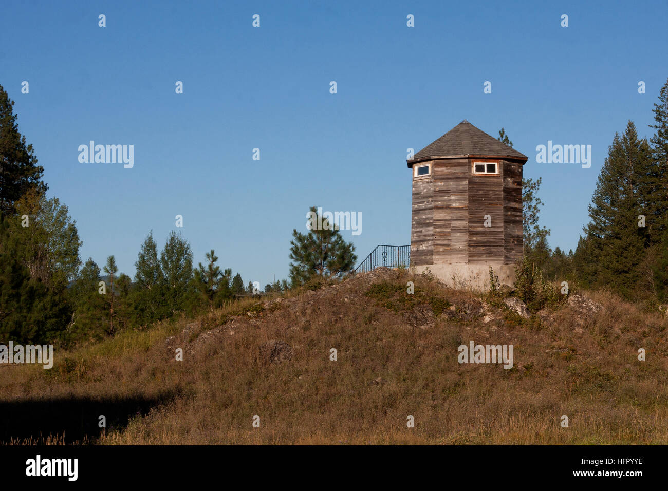 The old granary building hi-res stock photography and images - Alamy