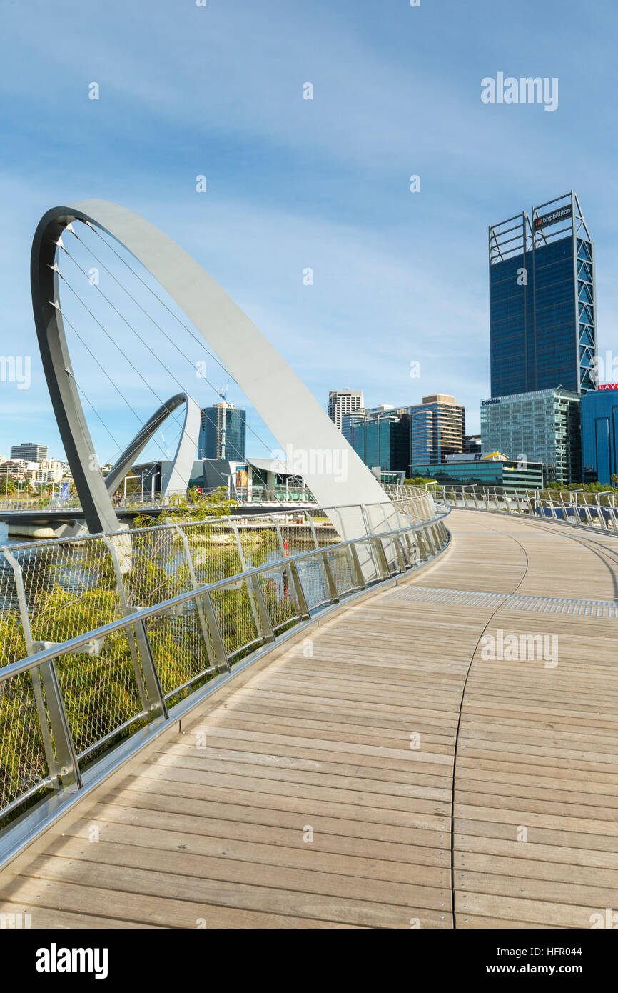View along the Elizabeth Quay pedestrian bridge to the city skyline ...