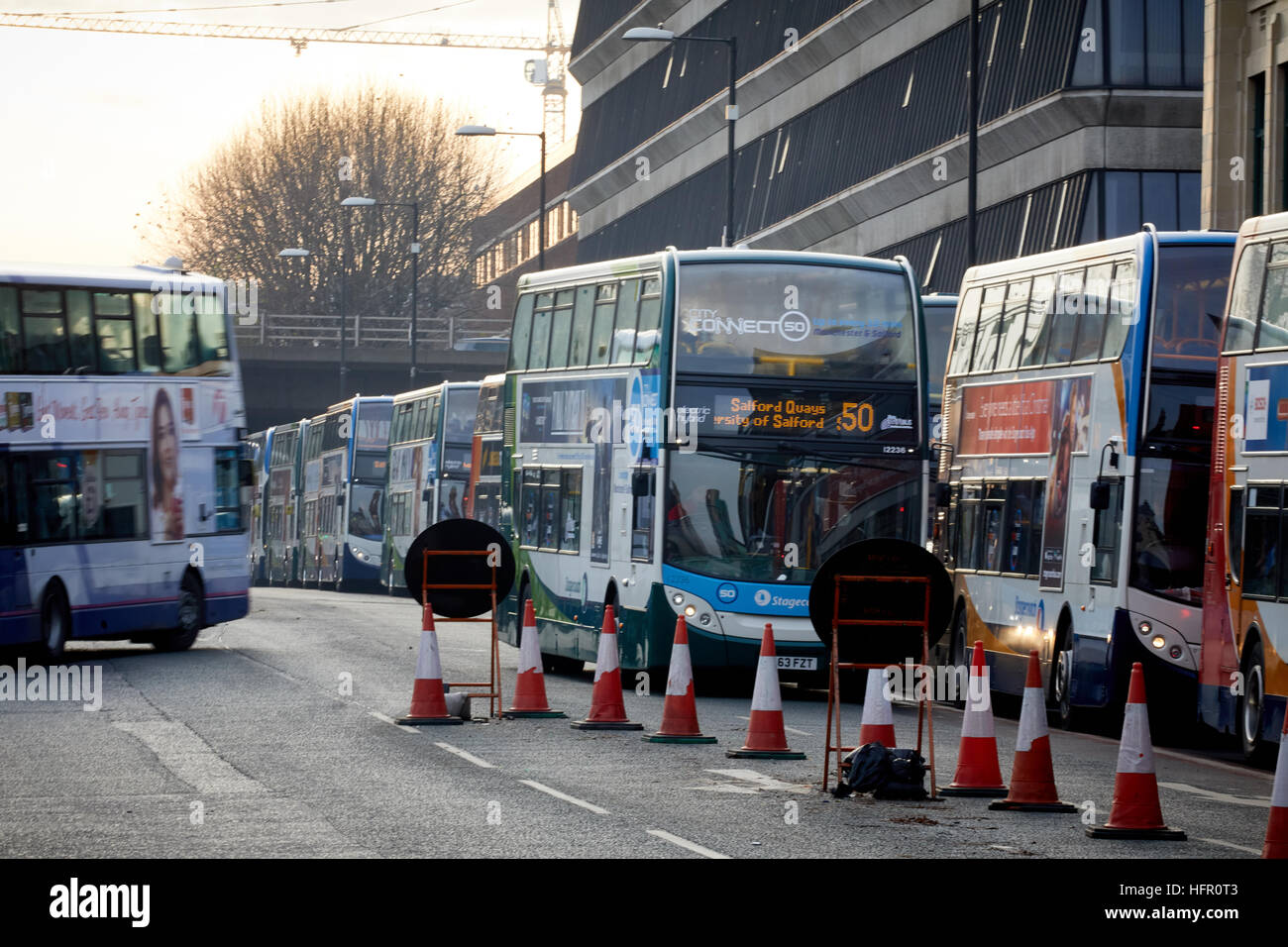 Queue of buses hi-res stock photography and images - Alamy