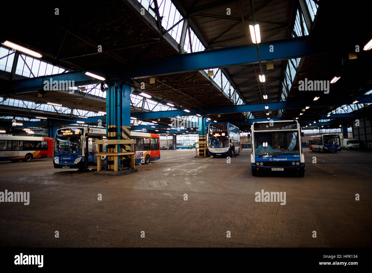 Stockport Bus Depot Stagecoach Bus buses stopped double decker single ...