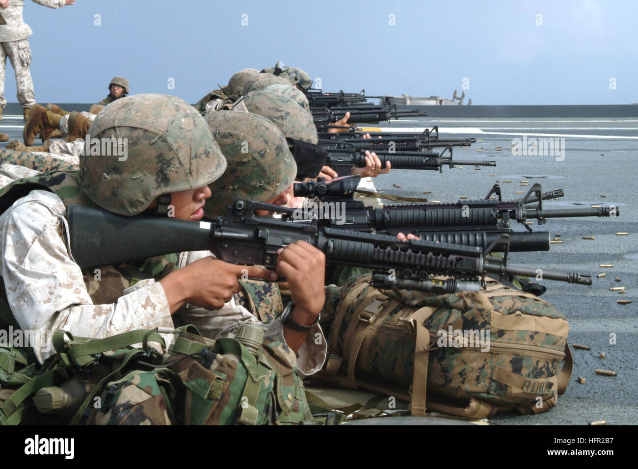 M 16 zeroing hi-res stock photography and images - Alamy