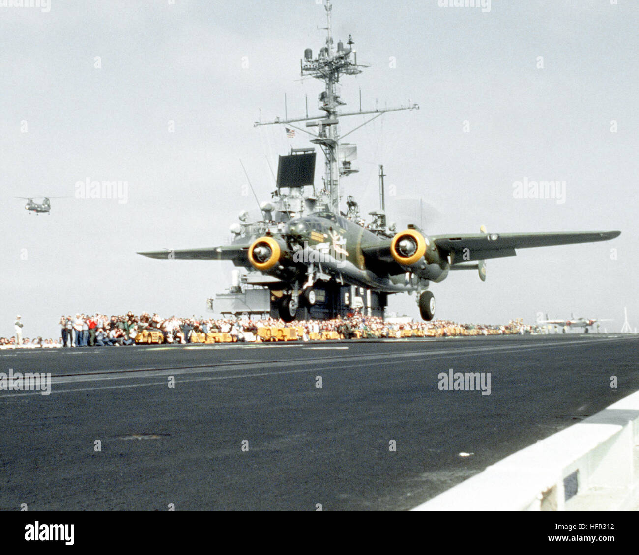 Japanese bomber in 1942 hi-res stock photography and images - Alamy