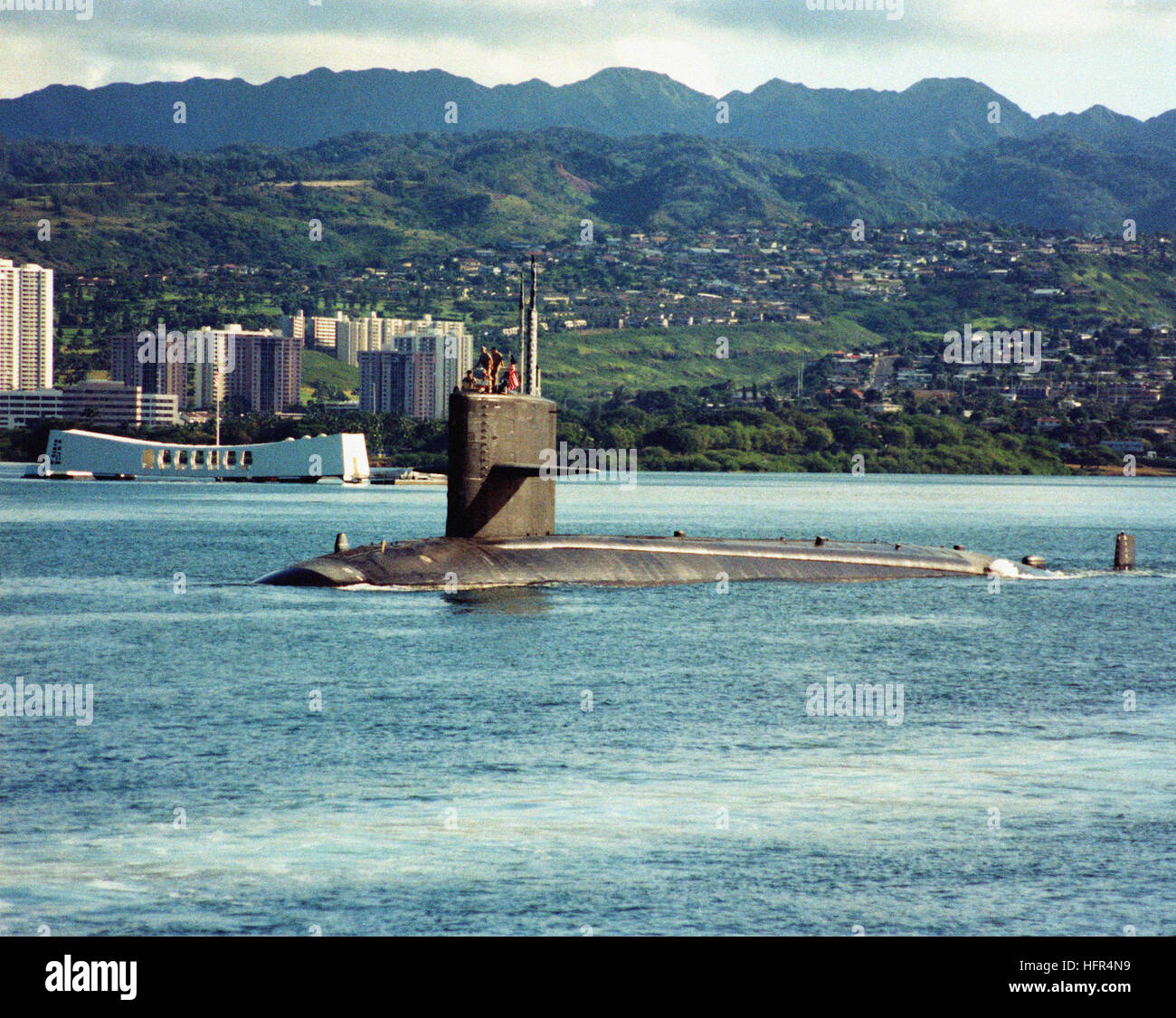 Port bow view of the US Navy (USN) STURGEON CLASS: Attack Submarine ...