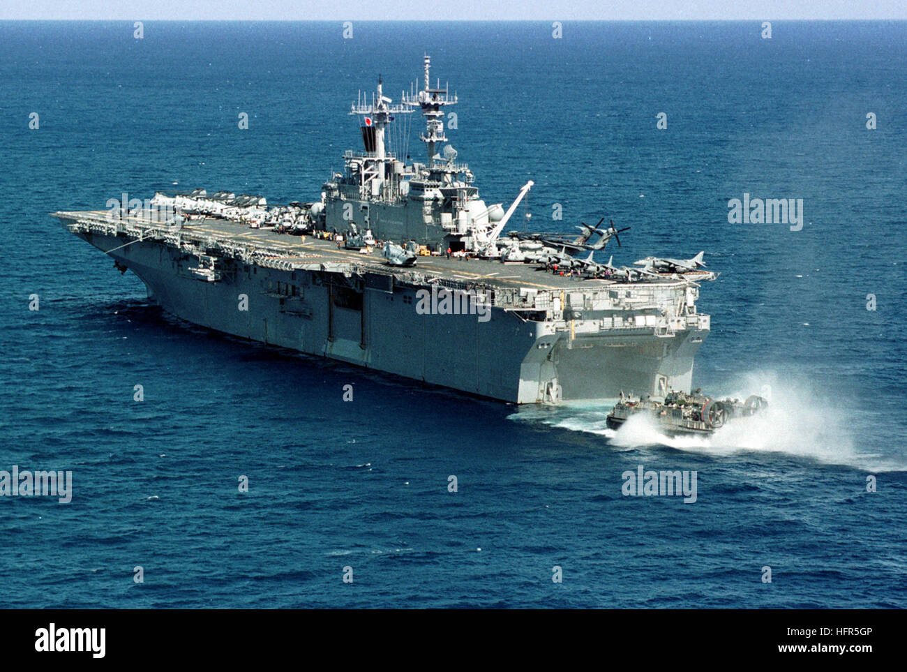 990218-N-9593R-002 As sea aboard USS Kearsarge (LHD 3) Feb. 18, 1999 ...