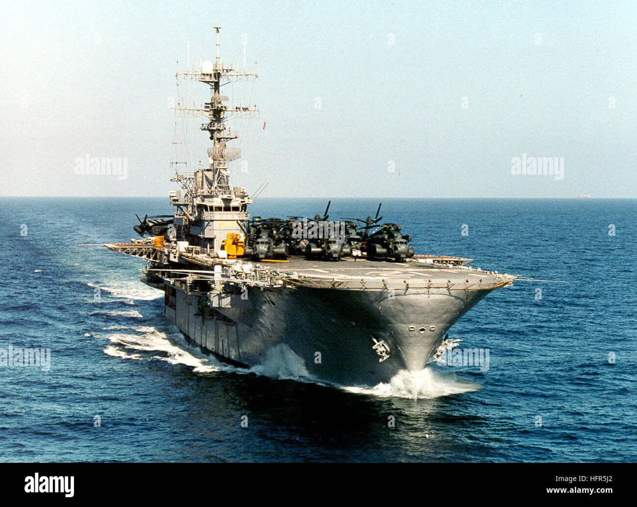 Uss inchon hi-res stock photography and images - Alamy