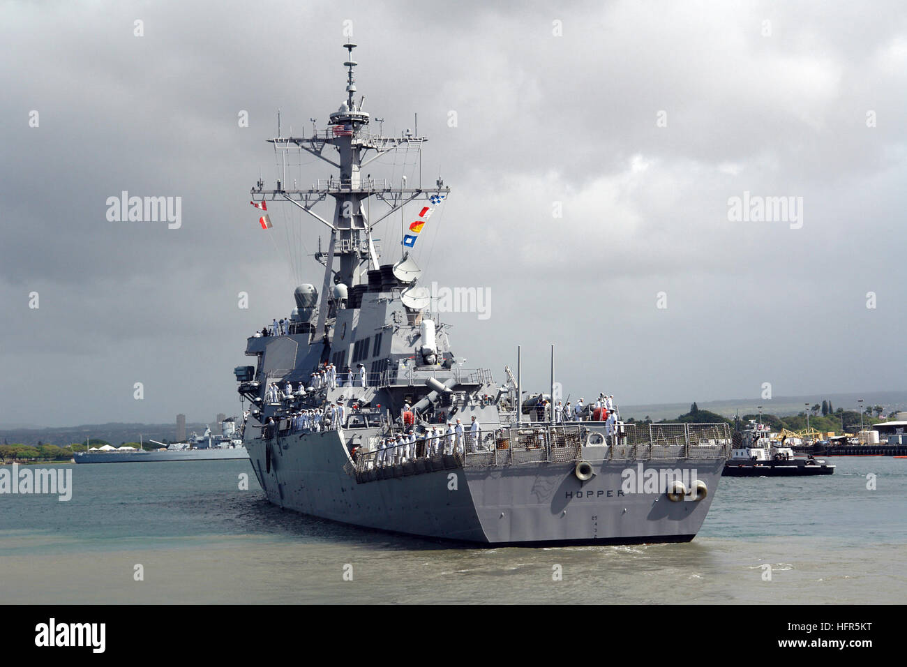 Guided Missile Destroyer Uss Hopper Ddg 70 Stock Photos & Guided ...
