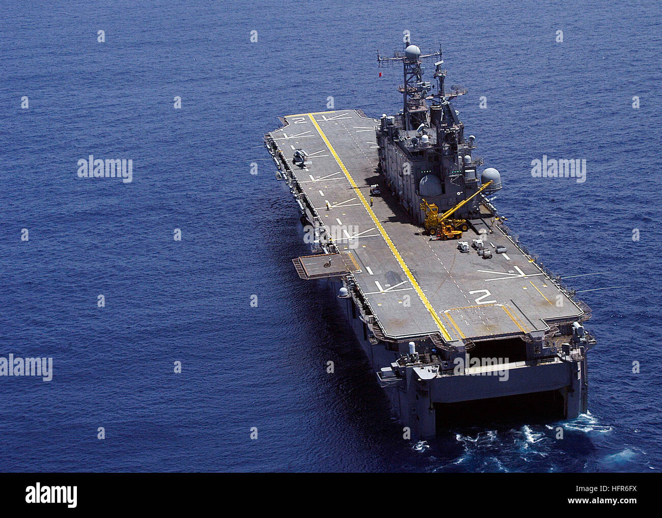 Amphibious assault ship uss saipan lha 2 hi-res stock photography and ...