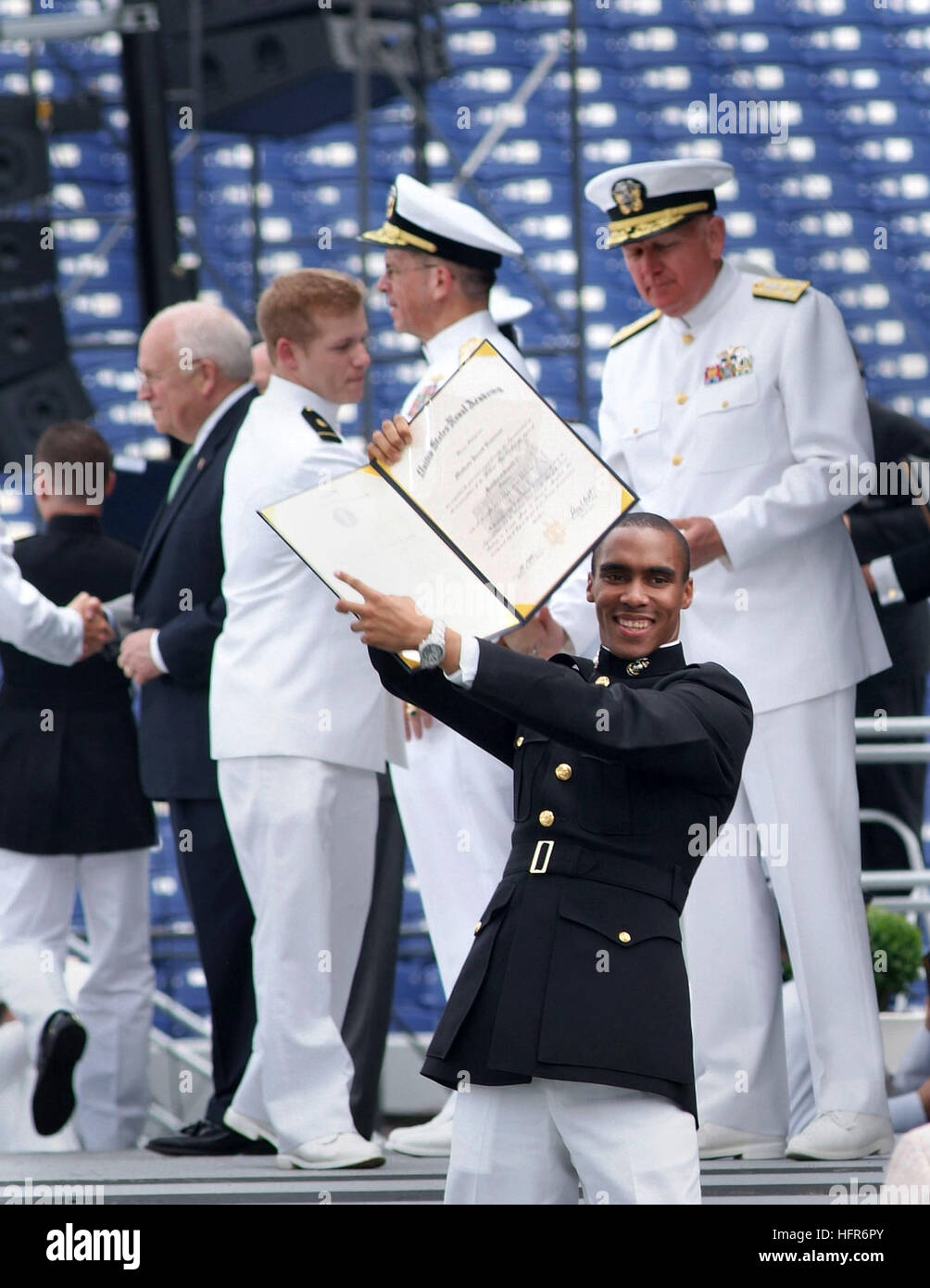 Newly commissioned navy officers hi-res stock photography and images ...