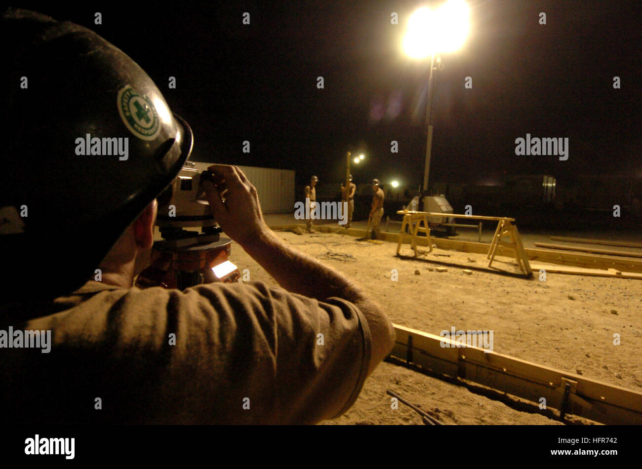 Dumpy level hi-res stock photography and images - Alamy