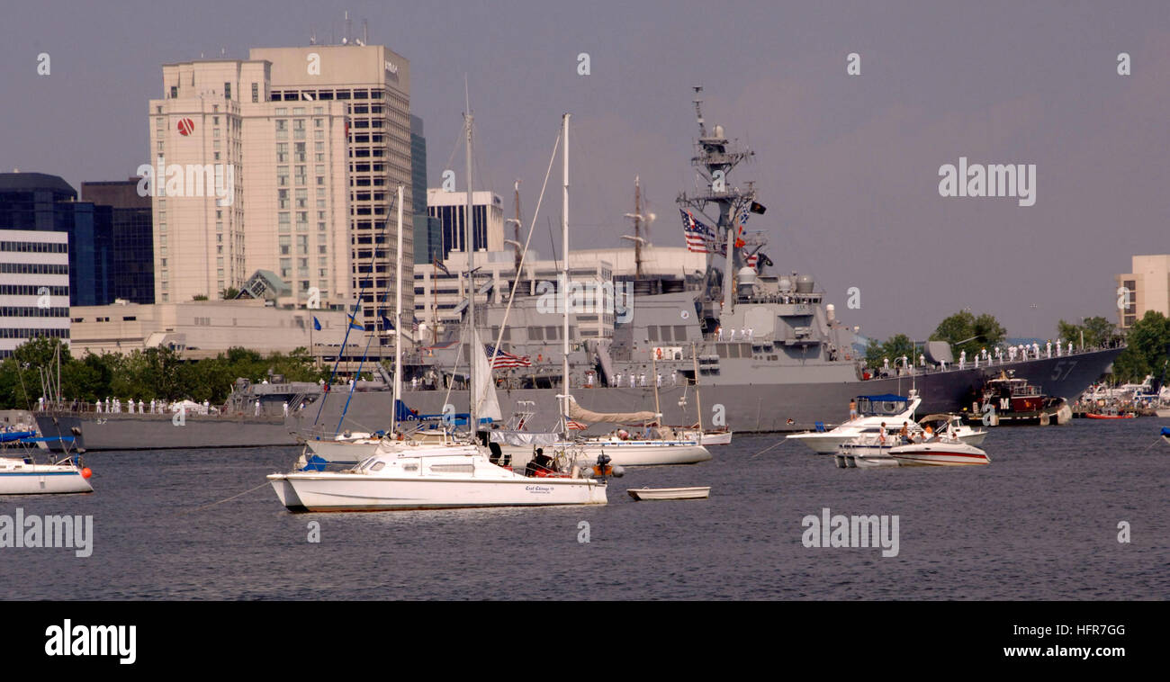 Harborfest parade hi-res stock photography and images - Alamy