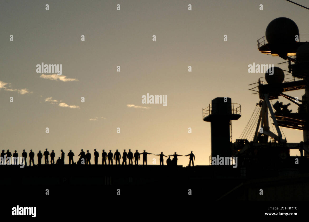 Us navy sailors sing hi-res stock photography and images - Alamy