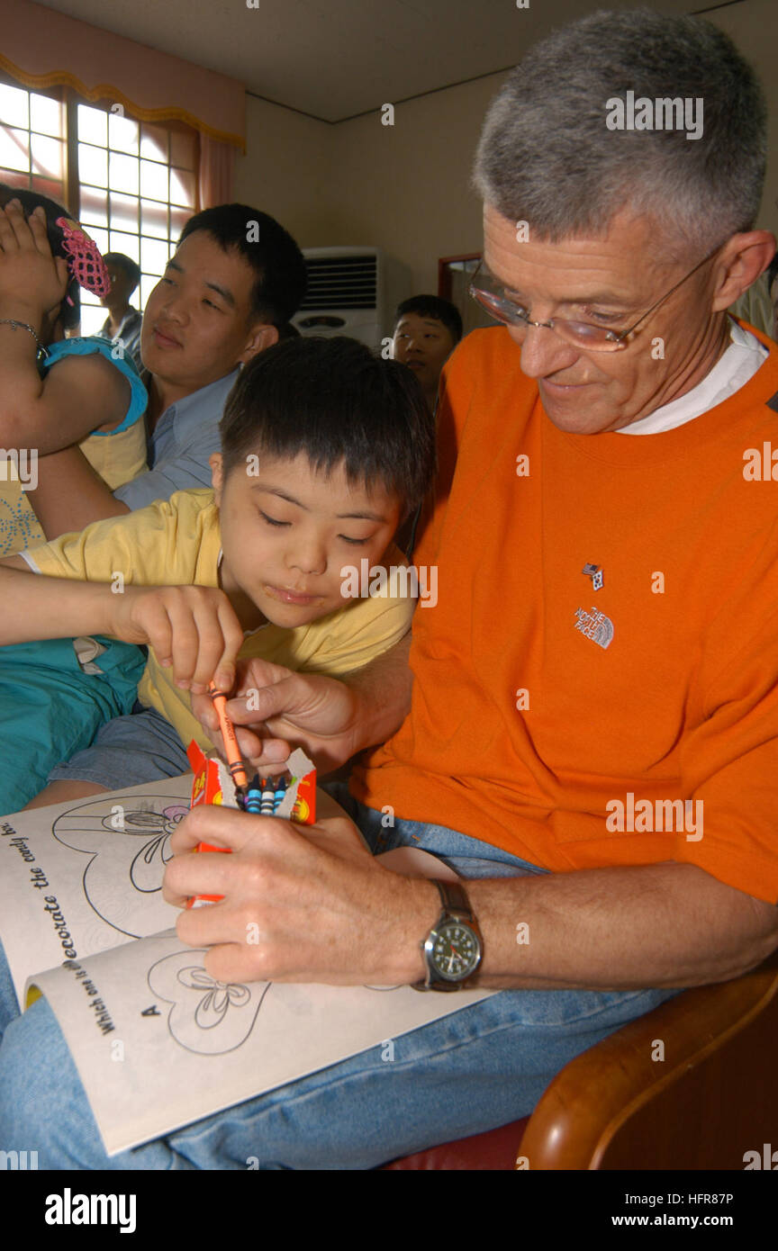 060624-N-5334H-092 Chinhae, Republic of Korea (June 24, 2006) - Seventh ...