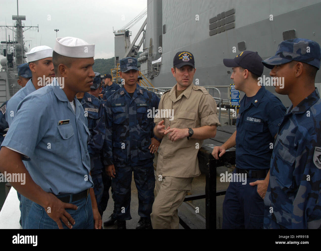 Nicaraguan and ecuadorian navy hi-res stock photography and images - Alamy