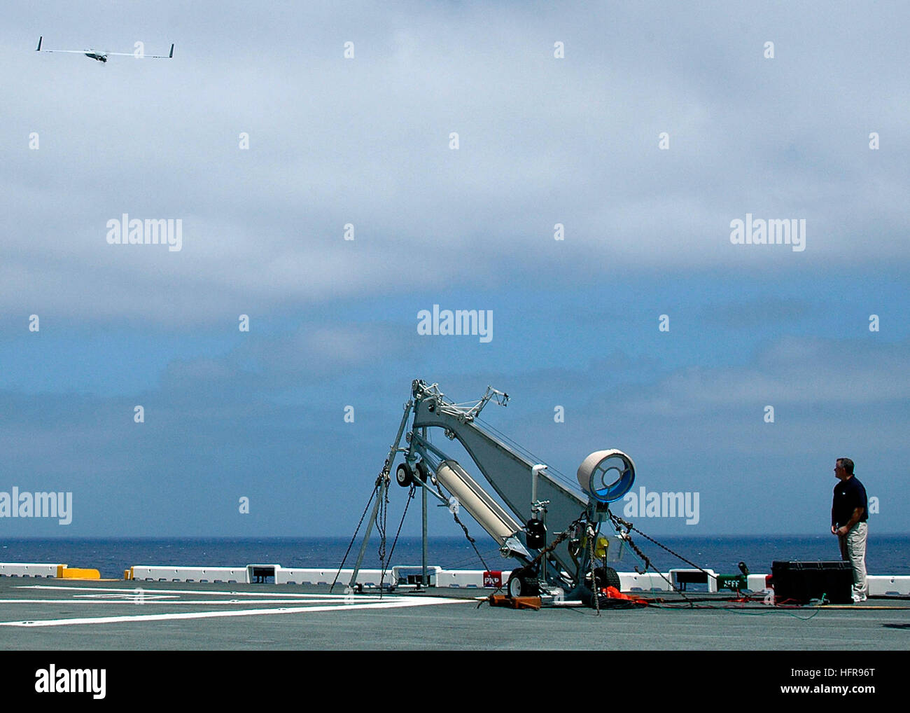 Pneumatic wedge catapult launcher hi-res stock photography and images ...