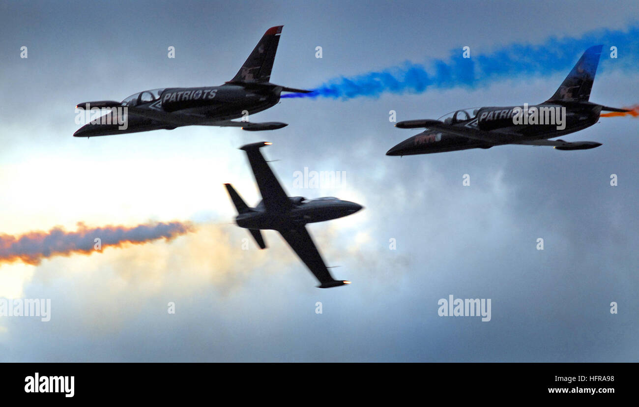 Patriot L-39 jets perform aerial acrobatics over Marine Corps Air ...