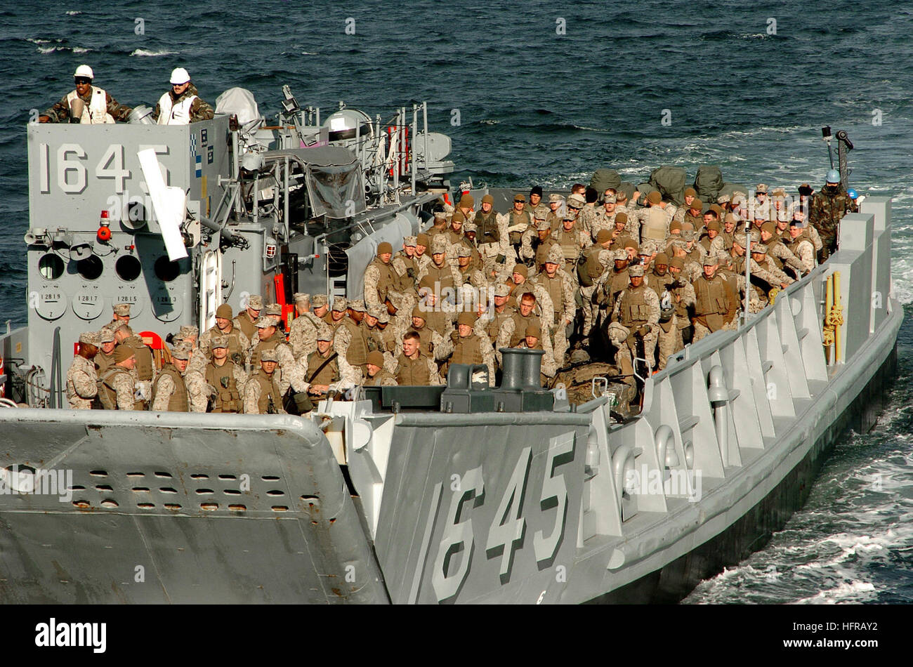 061025-N-4236E-005 Atlantic Ocean (Oct. 25, 2006) - A Landing Craft ...