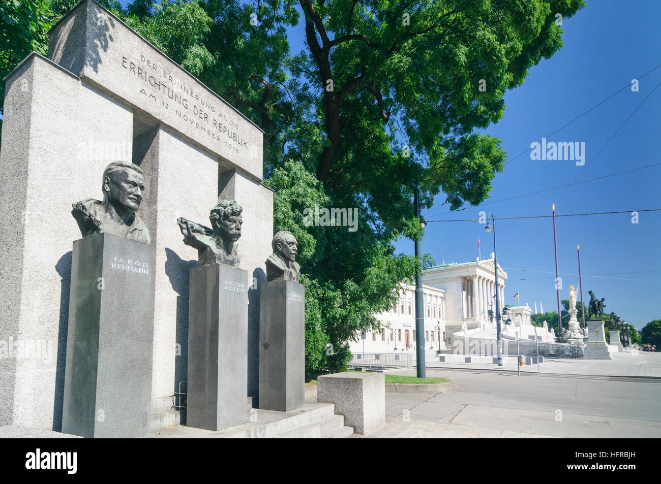 Republic monument and parliament bui hi-res stock photography and ...