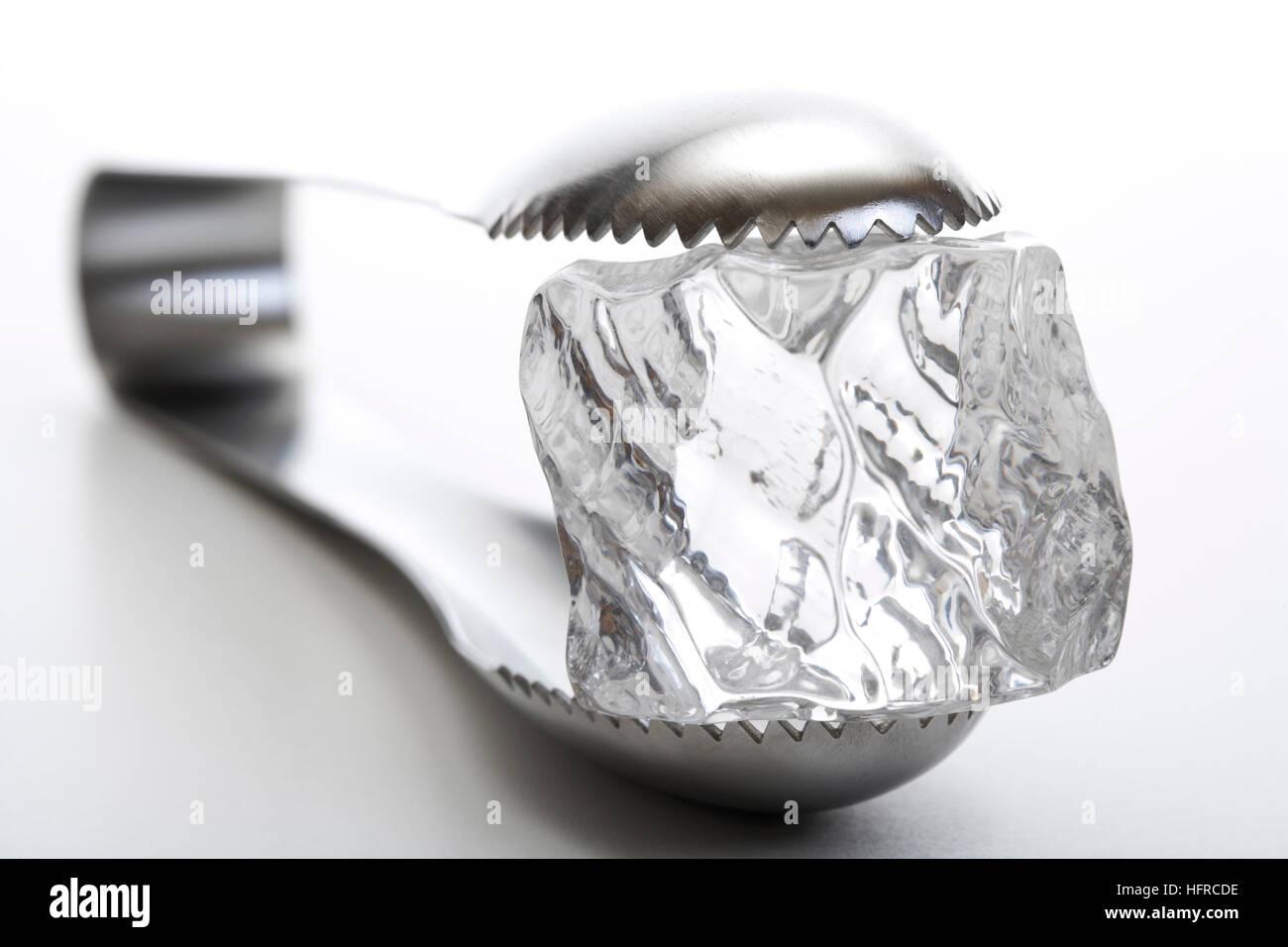 Silver ice tongs hi-res stock photography and images - Alamy