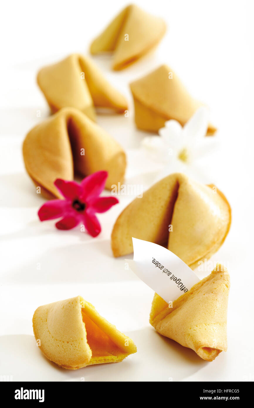 Opened fortune cookie hi-res stock photography and images - Alamy