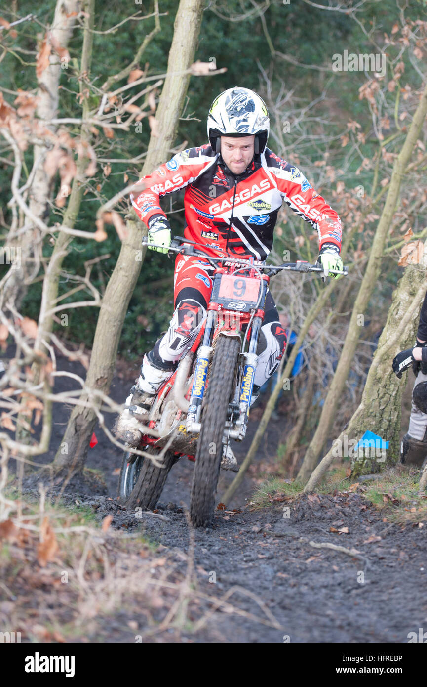 Motorcycle trial riders enjoy riding hi-res stock photography and ...