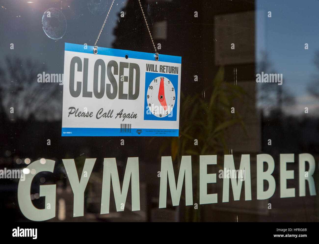 A closed sign on a health club in Mahwah, New Jersey Stock Photo - Alamy