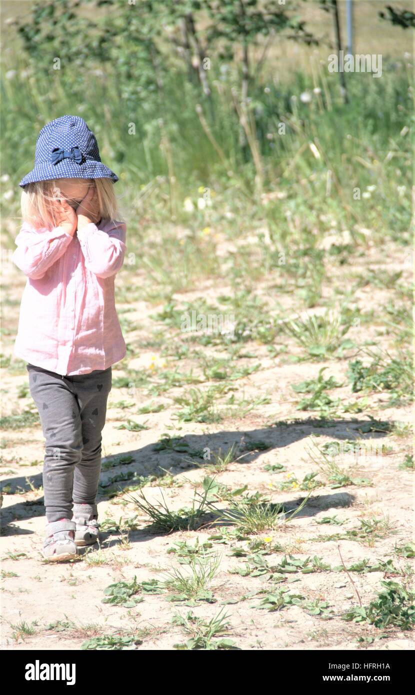 Kid crying Stock Photo - Alamy