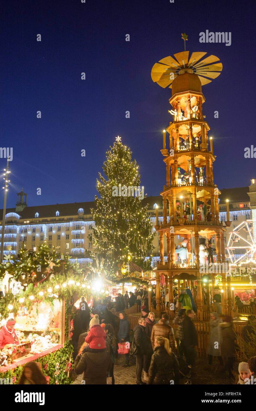 Dresden: Christmas Market Striezelmarkt at Altmarkt, Christmas pyramid ...