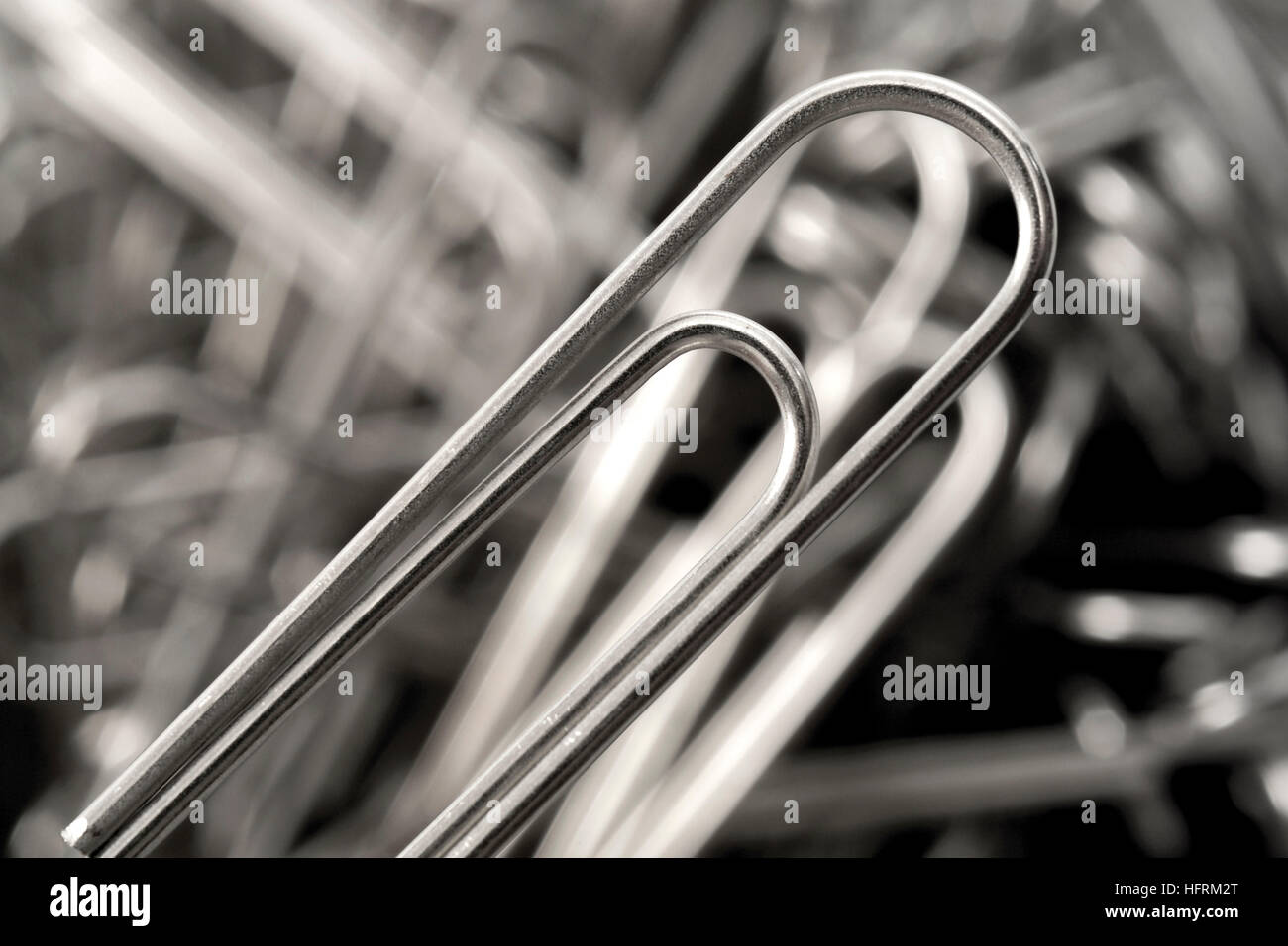 Studio photograph paper clips hi-res stock photography and images - Alamy
