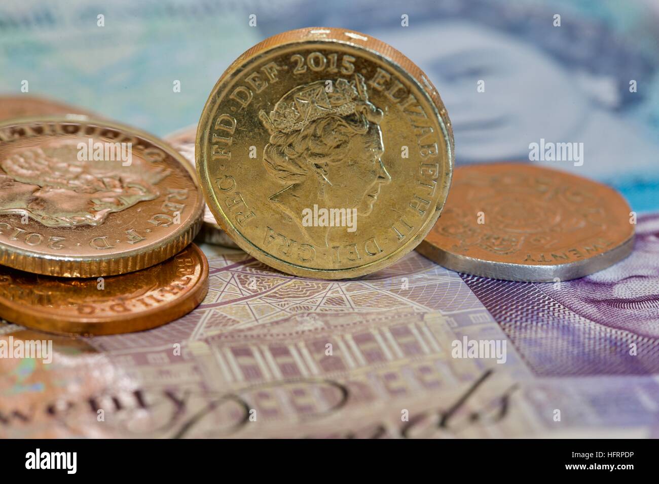 Silver 1p coin hi-res stock photography and images - Alamy