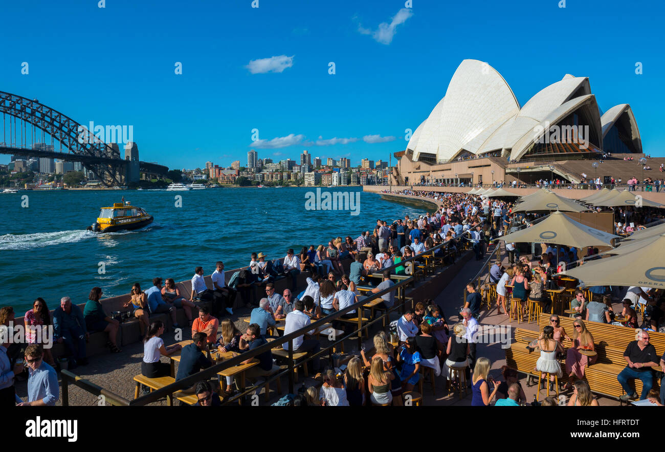 Opera house bars hi-res stock photography and images - Alamy