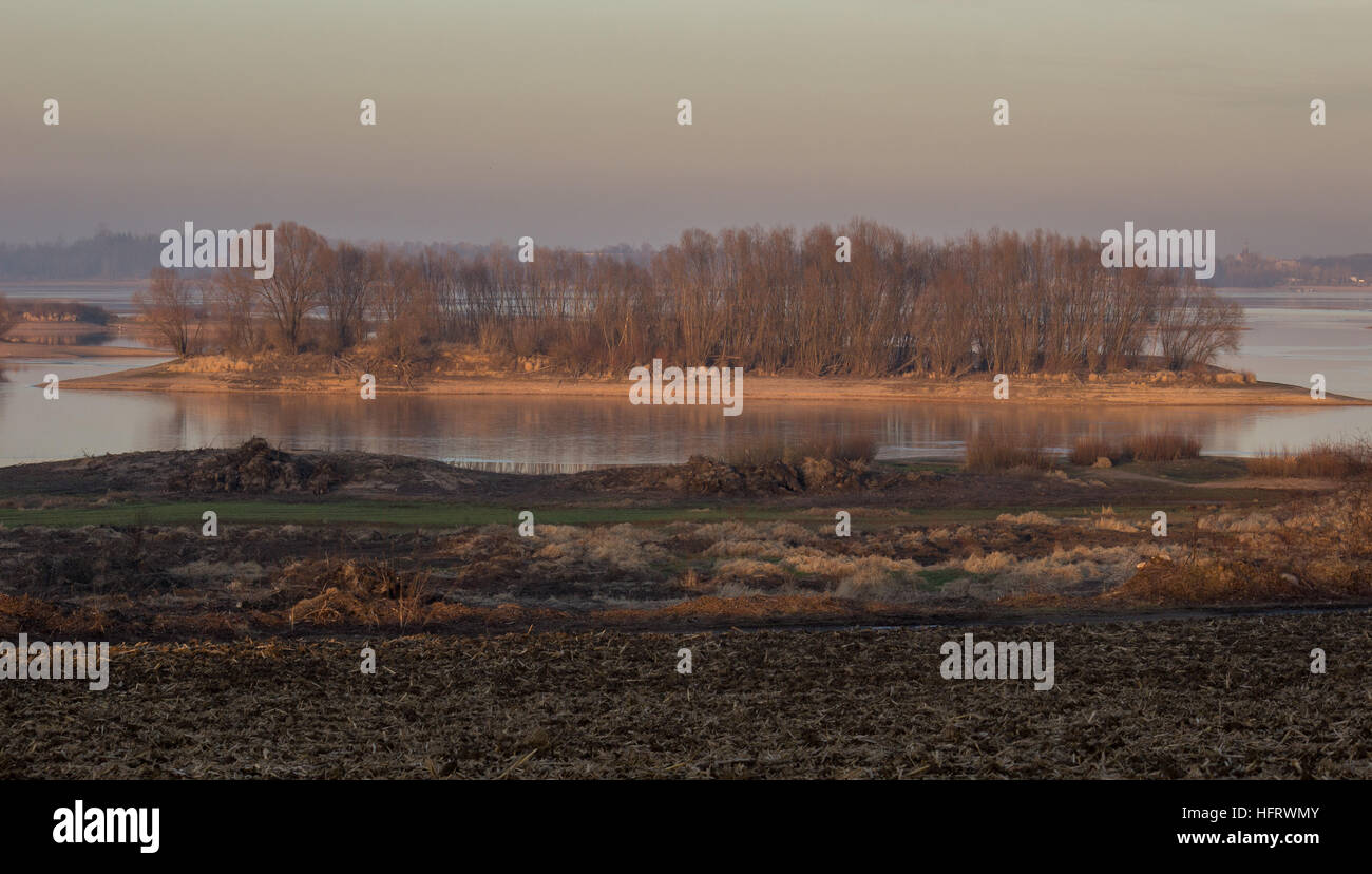 Lagoon islet hi-res stock photography and images - Alamy