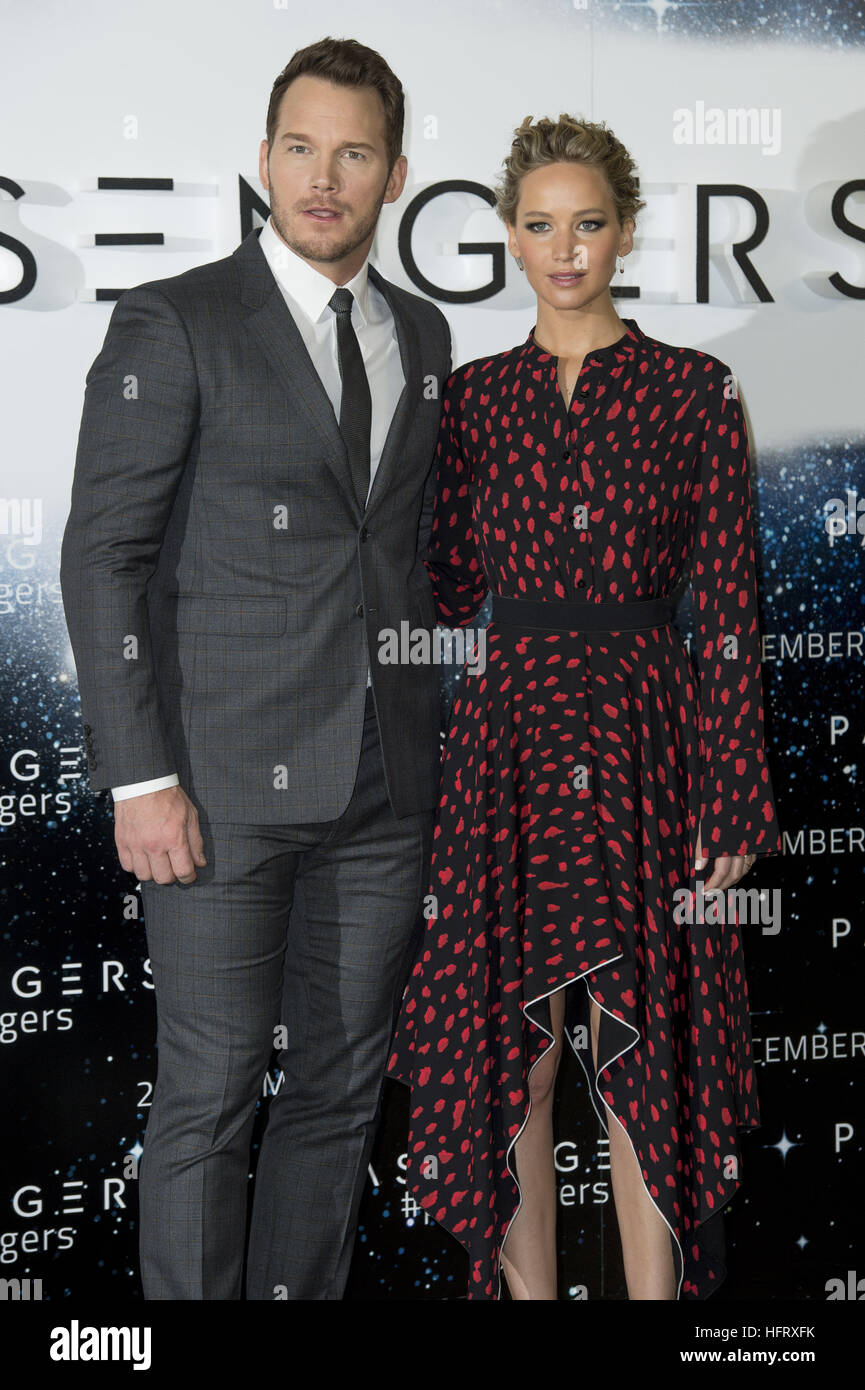 Celebrities attend a photocall for 'Passengers' in Claridge's Hotel in ...