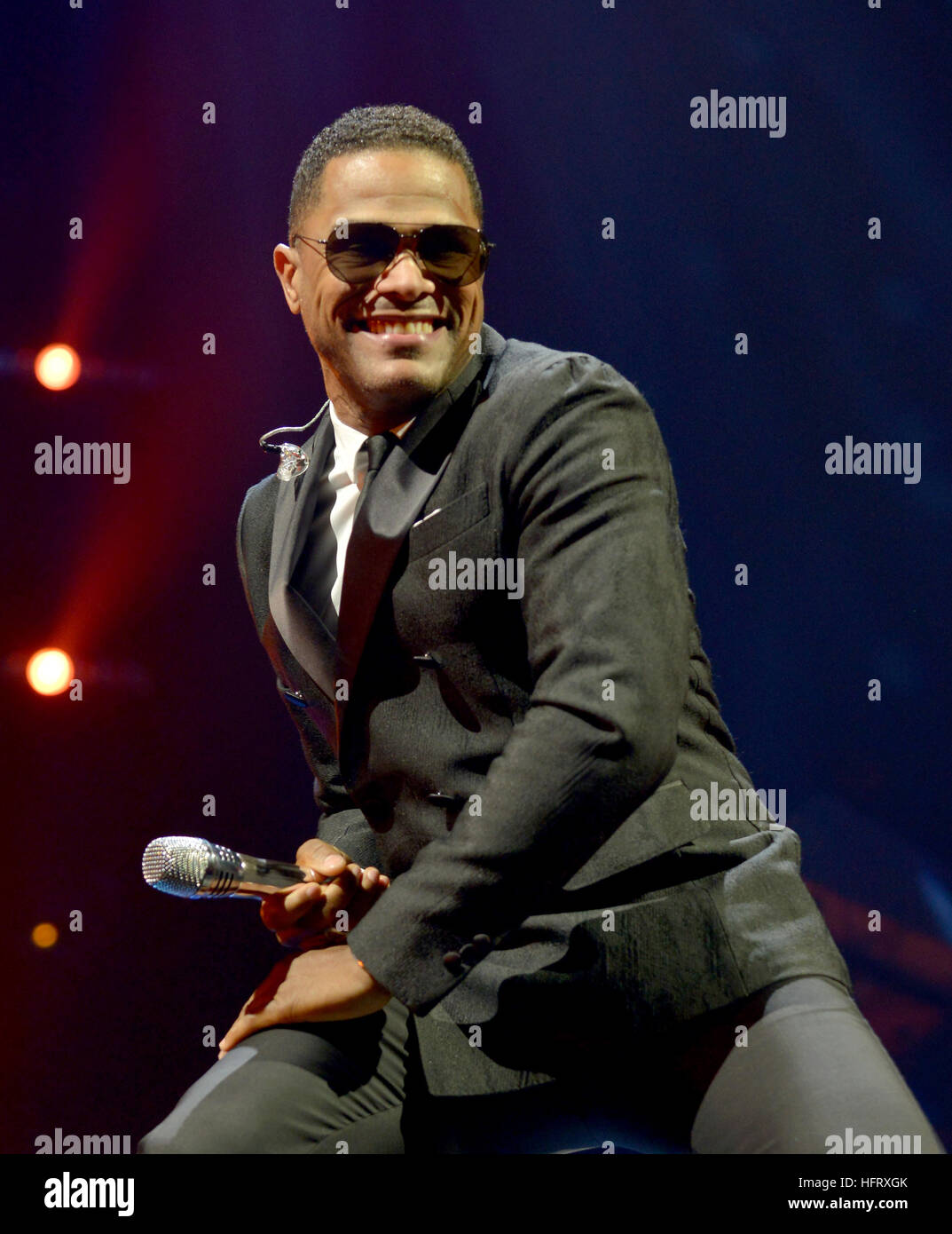 Maxwell performing live in concert supporting Mary J. Blige during her ...