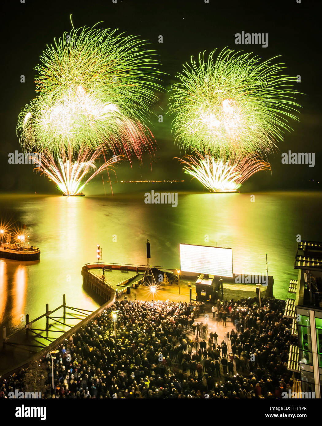 Hull city of culture fireworks hi-res stock photography and images - Alamy