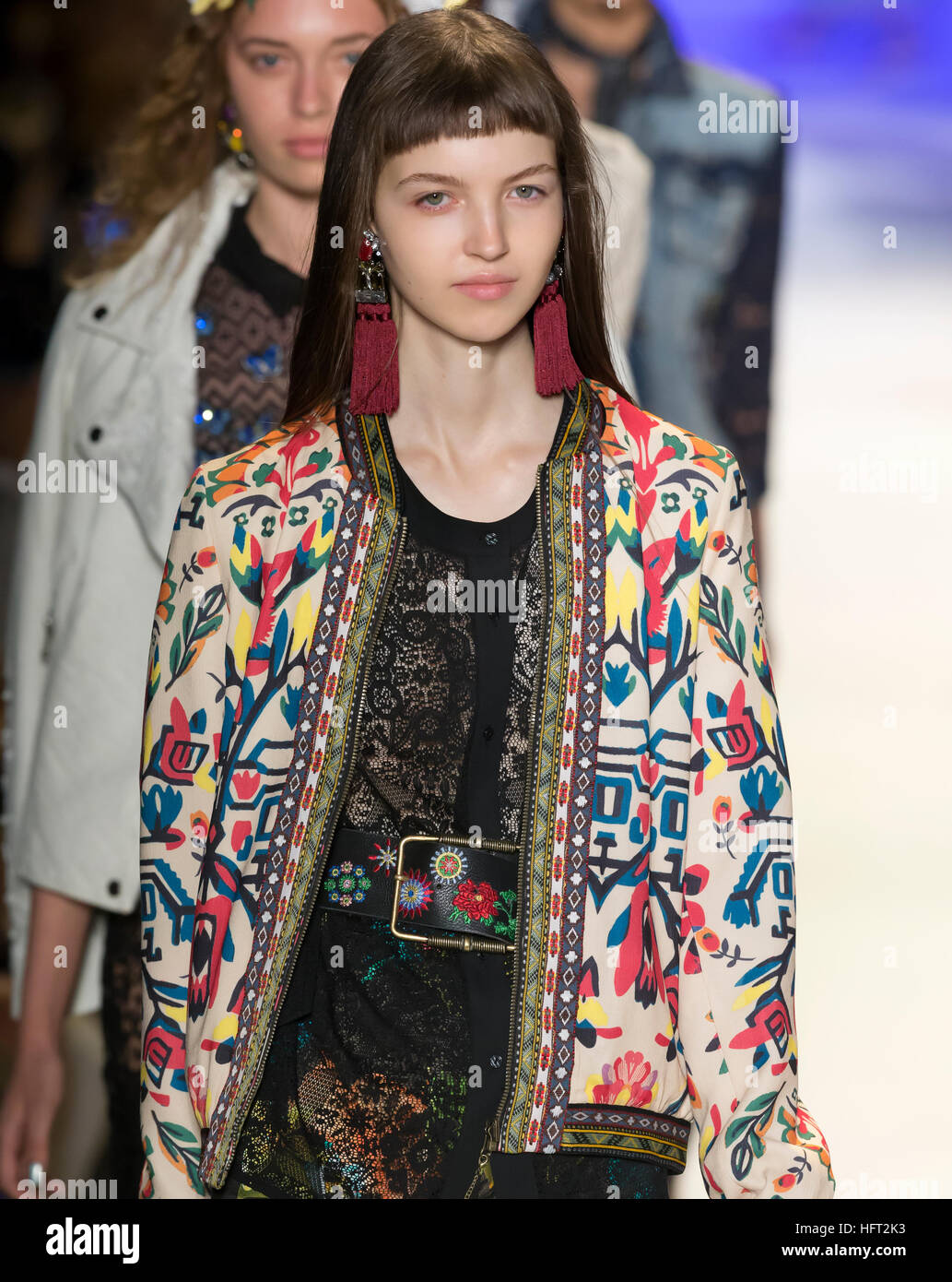 Desigual models hi-res stock photography and images - Alamy