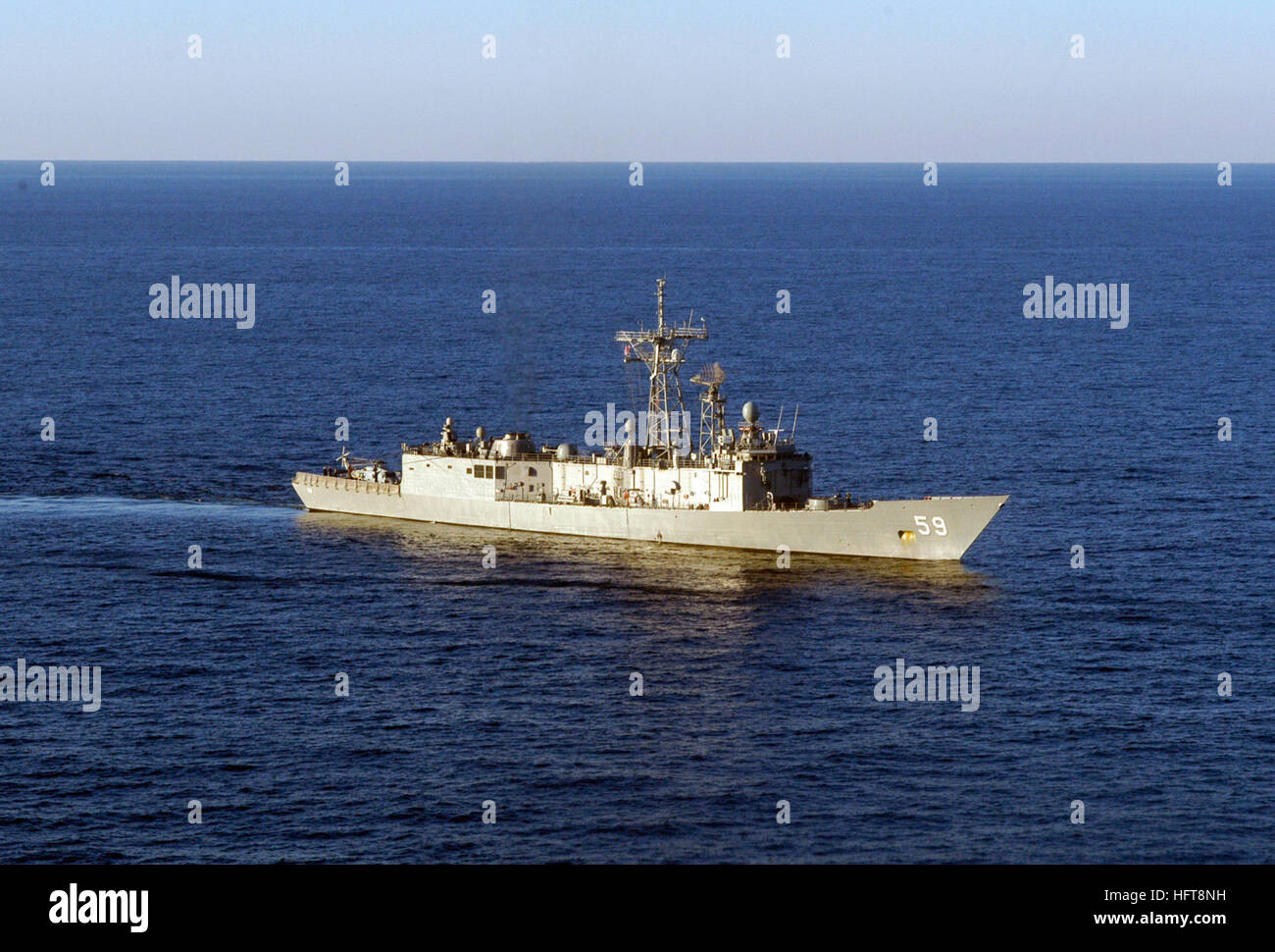 Guided missile frigate uss kauffman ffg 59 hi-res stock photography and ...