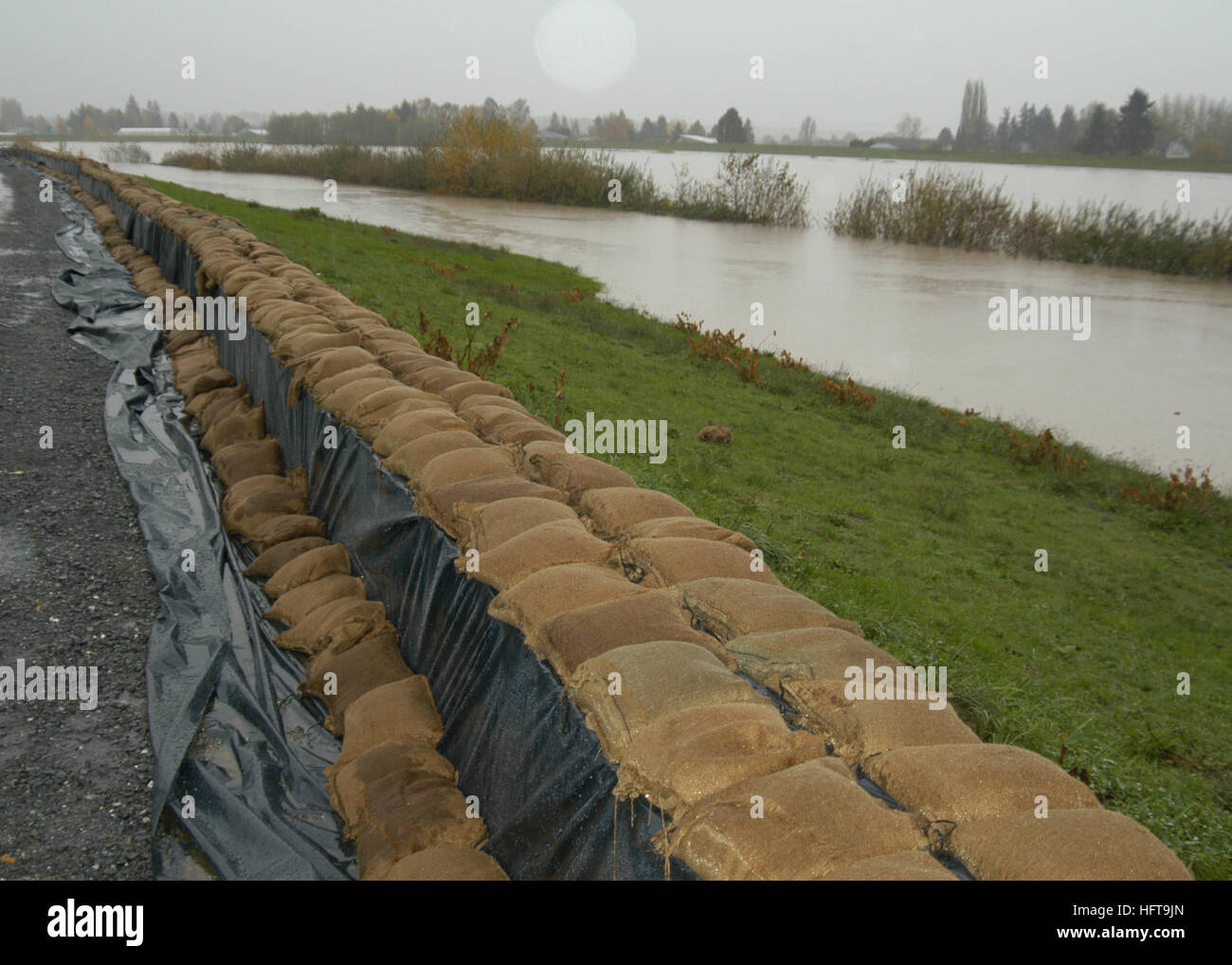 Sandbag dike, river hi-res stock photography and images - Alamy