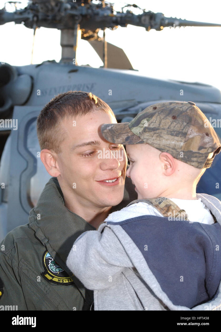 2006 naval aviation enterprise hi-res stock photography and images - Alamy