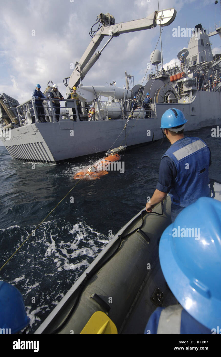 061202-N-5555T-019 Arabian Sea (Dec. 2, 2006) - U.S. Navy Sailors with ...