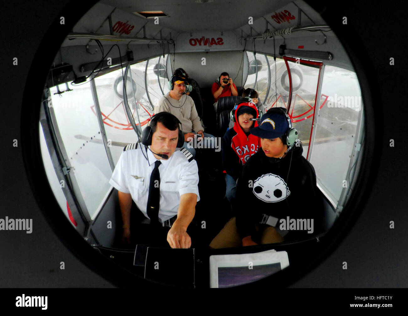 Largest passenger carrying blimps hi-res stock photography and images ...