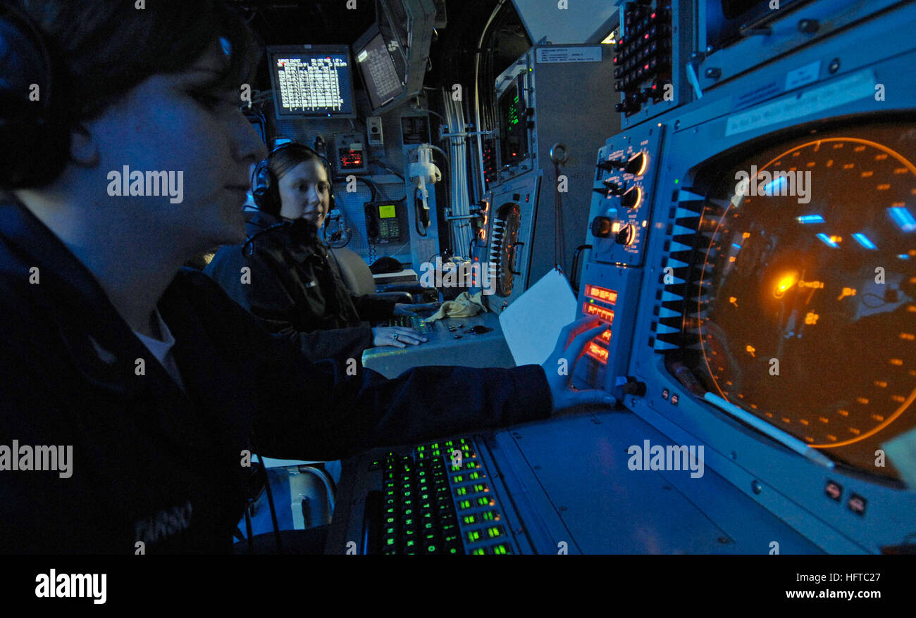 Advanced combat direction system acds console hi-res stock photography ...