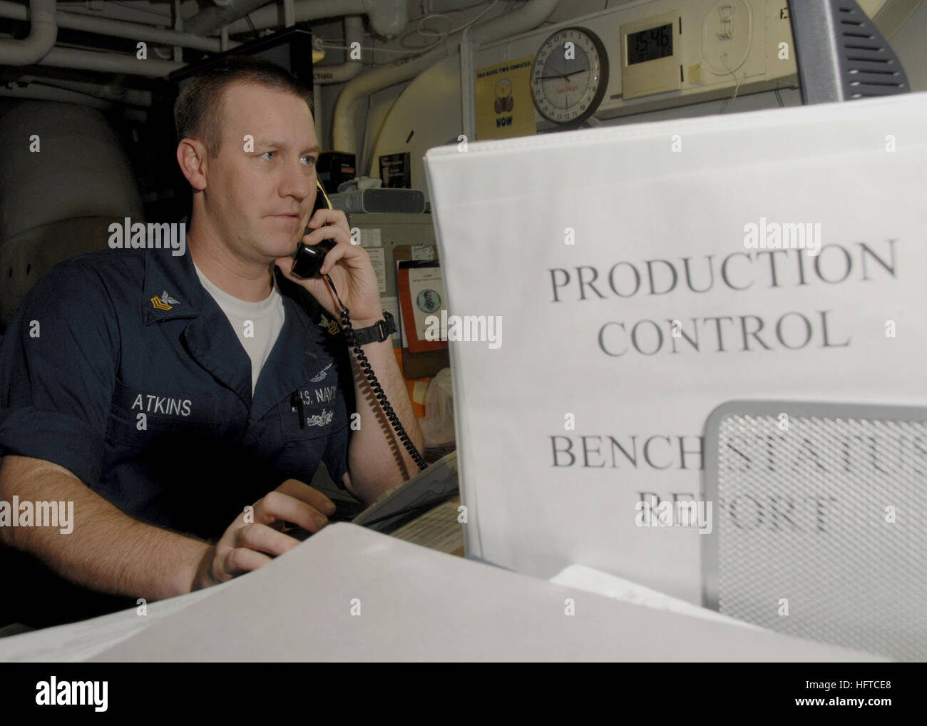 Uss abraham lincoln in gulf hi-res stock photography and images - Alamy