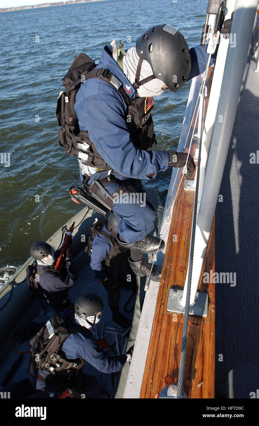 Yard patrol craft hi-res stock photography and images - Alamy