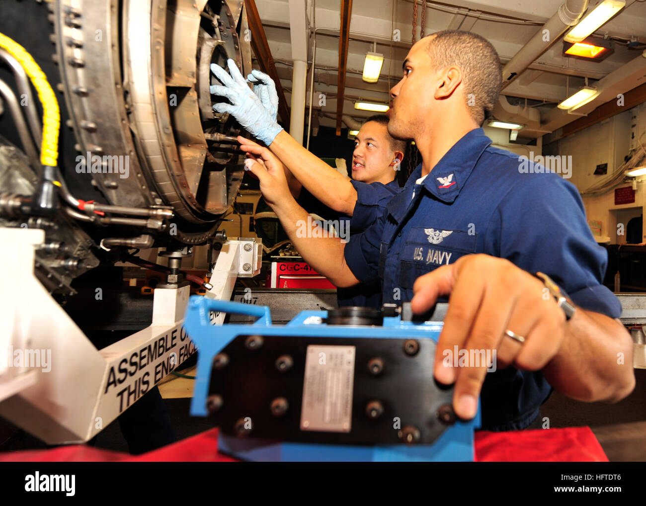 Jet engine inspecition hi-res stock photography and images - Alamy
