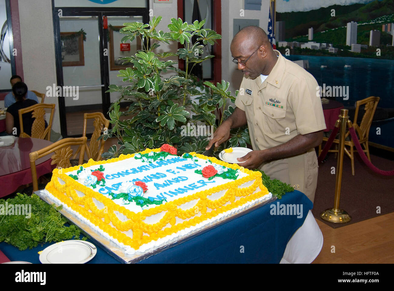070207-N-4856G-009 Pearl Harbor, Hawaii (Feb. 07, 2007) - Chief ...