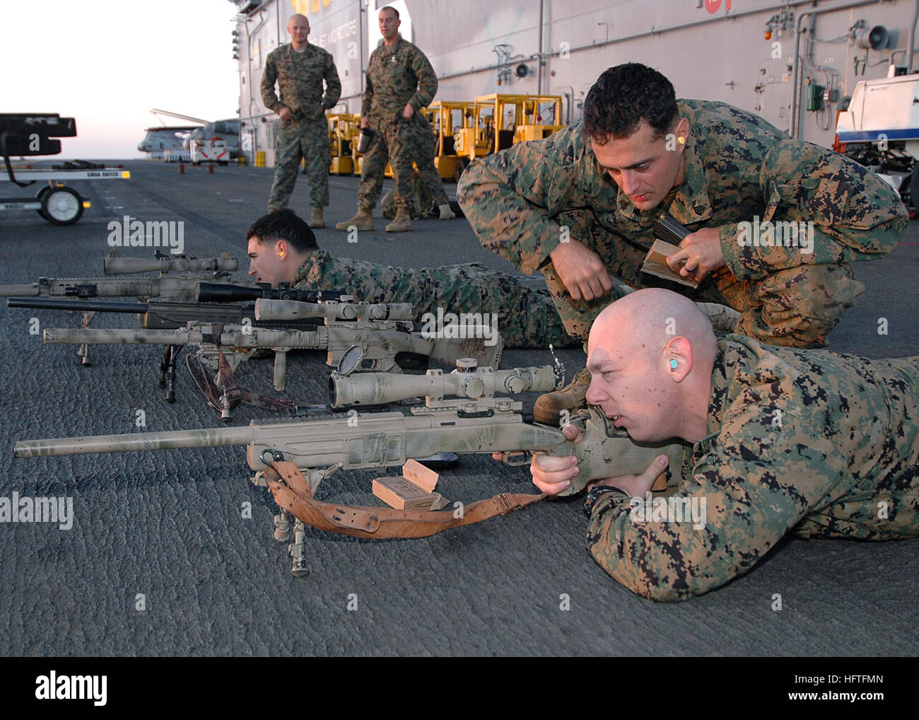 Marine sniper rifle hi-res stock photography and images - Alamy