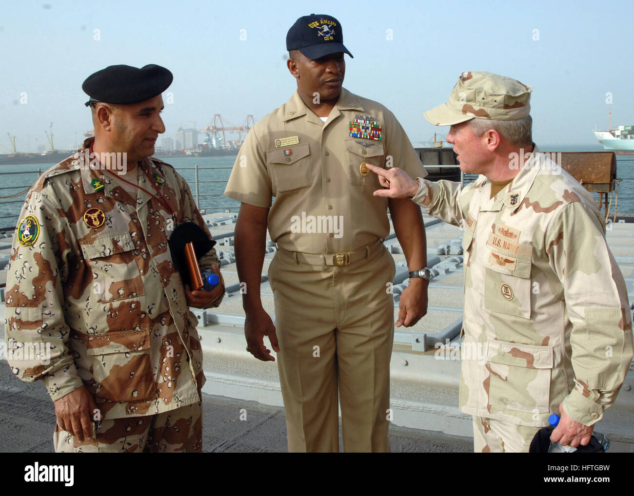 Command master chief cmc hi-res stock photography and images - Alamy