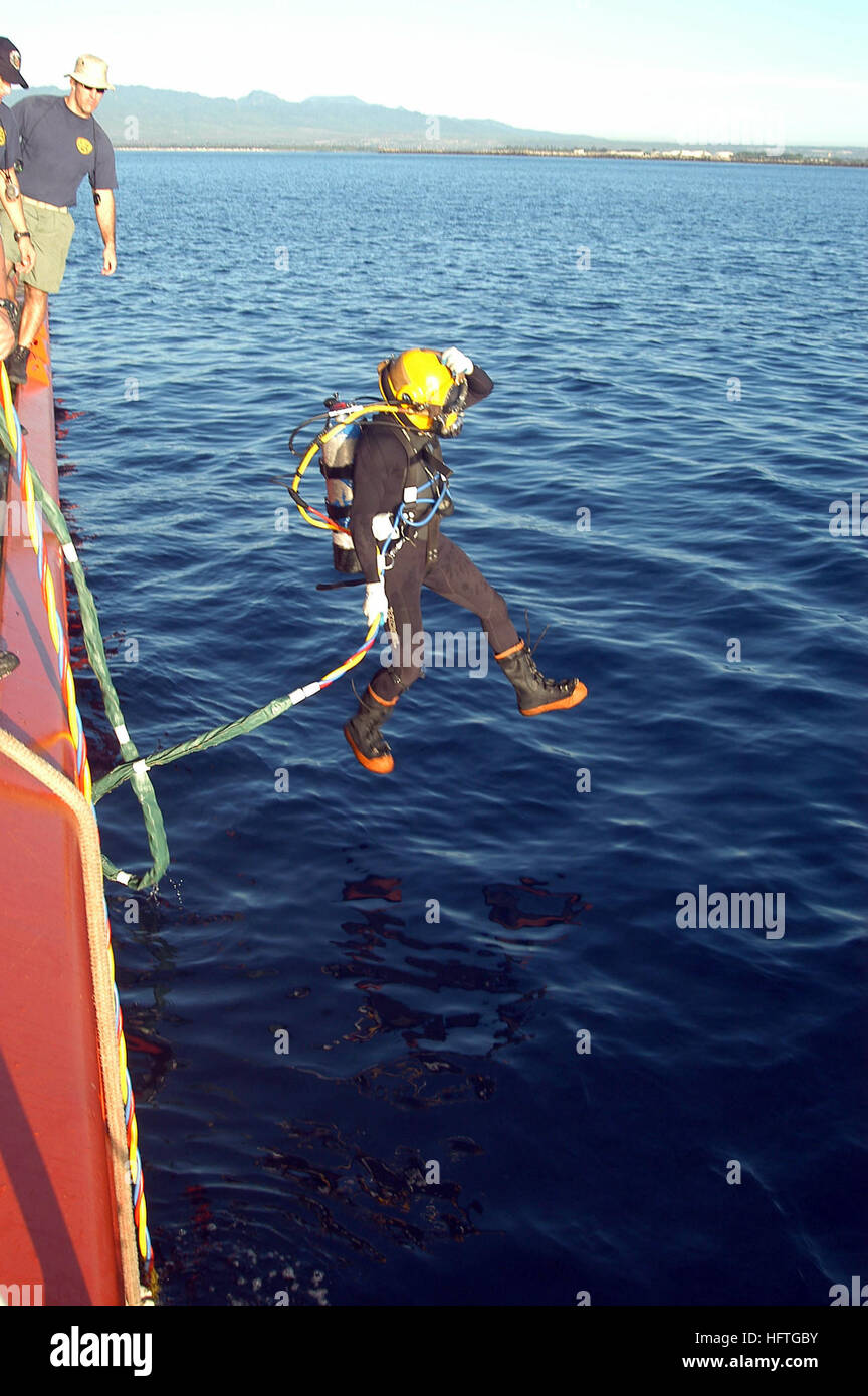 Seal team diving hi-res stock photography and images - Alamy