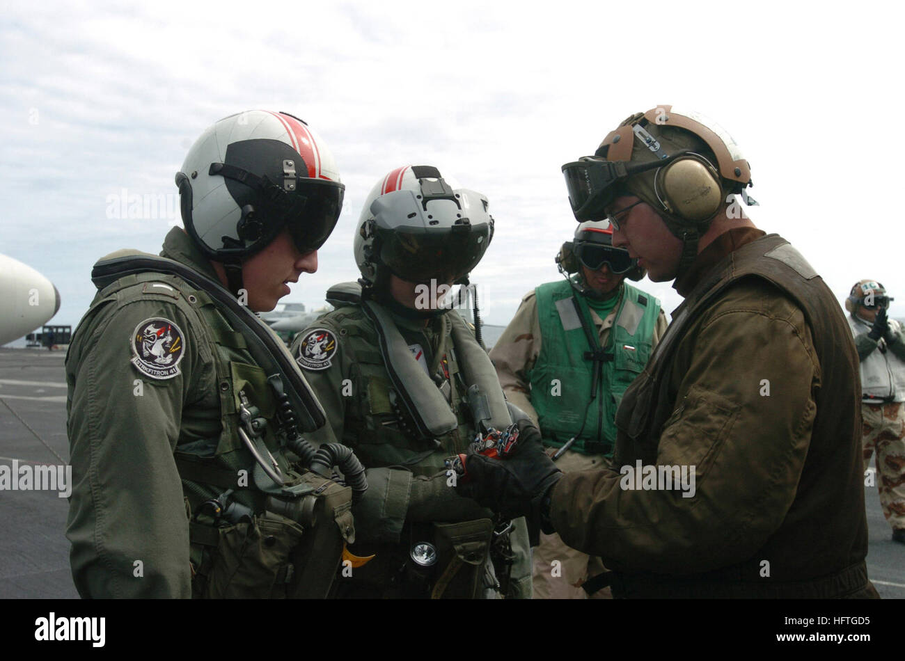 070227-N-4420S-015 PACIFIC OCEAN (Feb. 27, 2007) - Airman Charlie ...